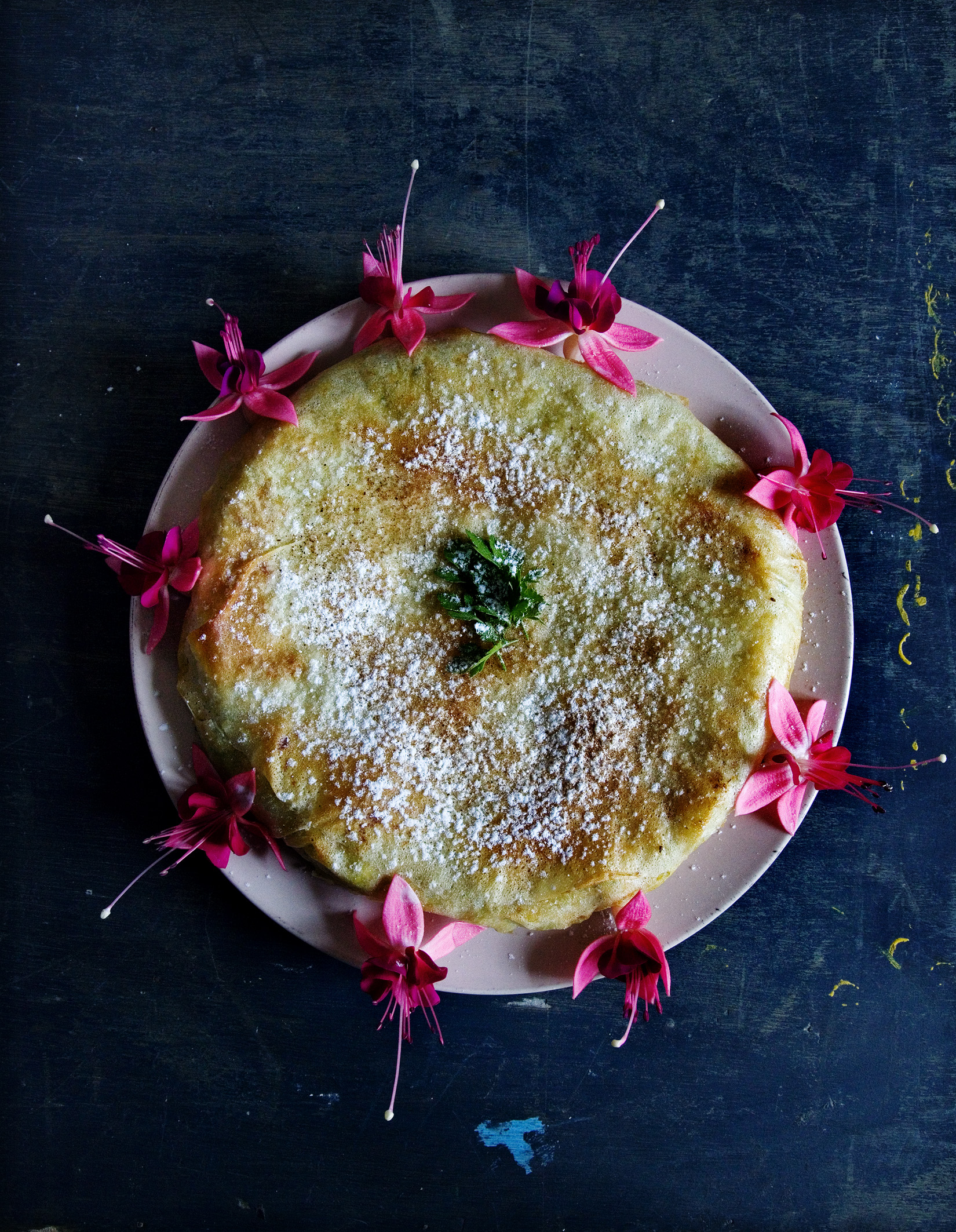 Pastilla with chicken and almonds : MIMI THORISSON